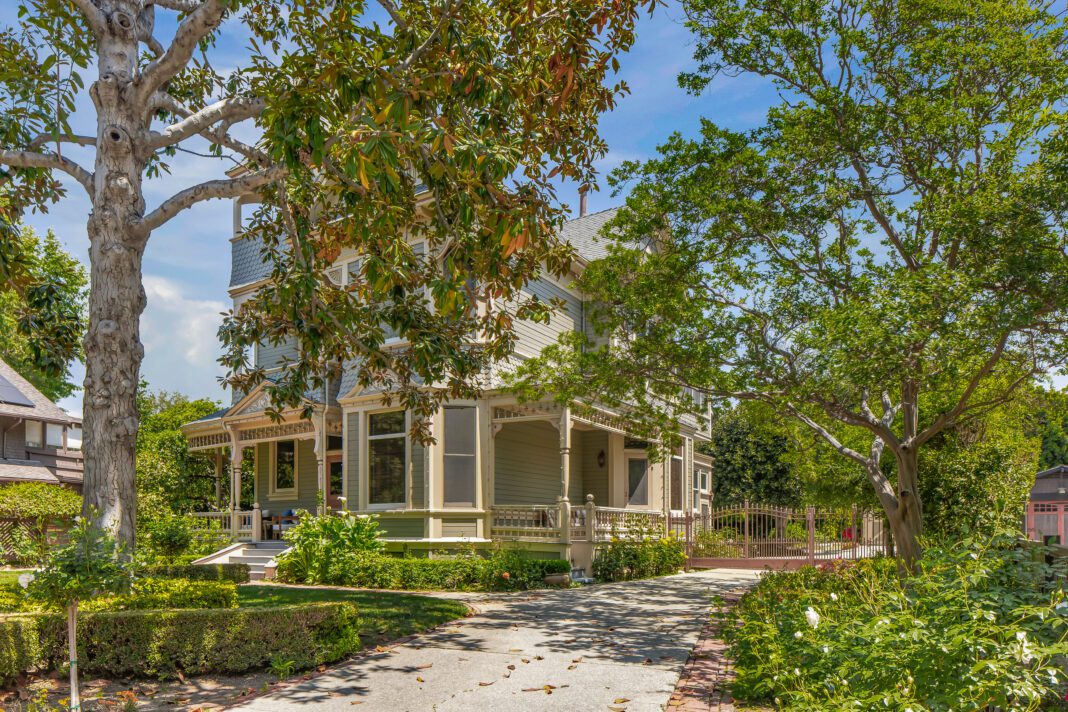 A Rare Landmark Victorian Home is For Sale in Pasadena - LA Digs