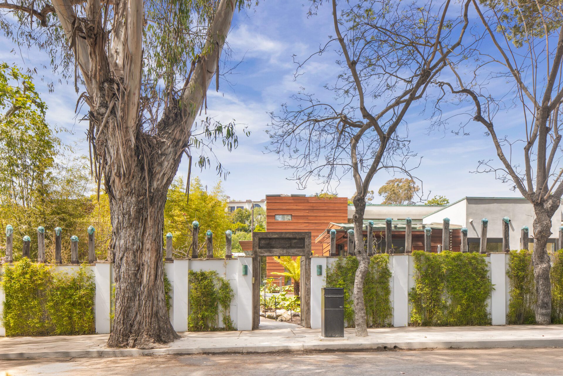 A Designer Property with Hollywood History Reimagined in Santa Monica ...